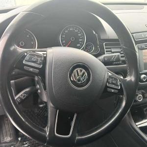 Melns Volkswagen Touareg 2016 Kauņa, ar dzinēja tilpumu 2.97 L un nobraukumu 223 tūkst. km par 11800 €, foto 13 vietnē AUTOMOTO.COM.LV