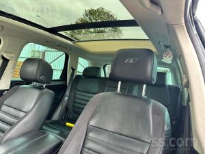 Black Volkswagen Touareg 2016 in Daugavpils, with an engine capacity of 3.00 L and mileage of 210 thousand km for 17900 €, photo 9 on AUTOMOTO.COM.LV