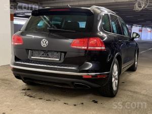 Melns Volkswagen Touareg 2016 Rīga, ar dzinēja tilpumu 3.00 L un nobraukumu 299 tūkst. km par 13700 €, foto 17 vietnē AUTOMOTO.COM.LV
