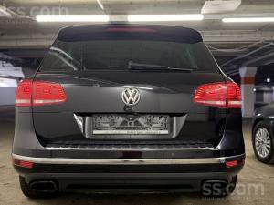 Melns Volkswagen Touareg 2016 Rīga, ar dzinēja tilpumu 3.00 L un nobraukumu 299 tūkst. km par 13700 €, foto 18 vietnē AUTOMOTO.COM.LV