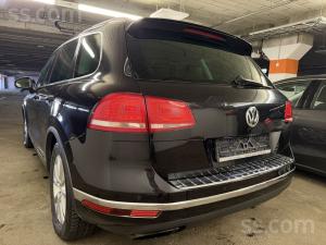 Melns Volkswagen Touareg 2016 Rīga, ar dzinēja tilpumu 3.00 L un nobraukumu 299 tūkst. km par 13700 €, foto 19 vietnē AUTOMOTO.COM.LV