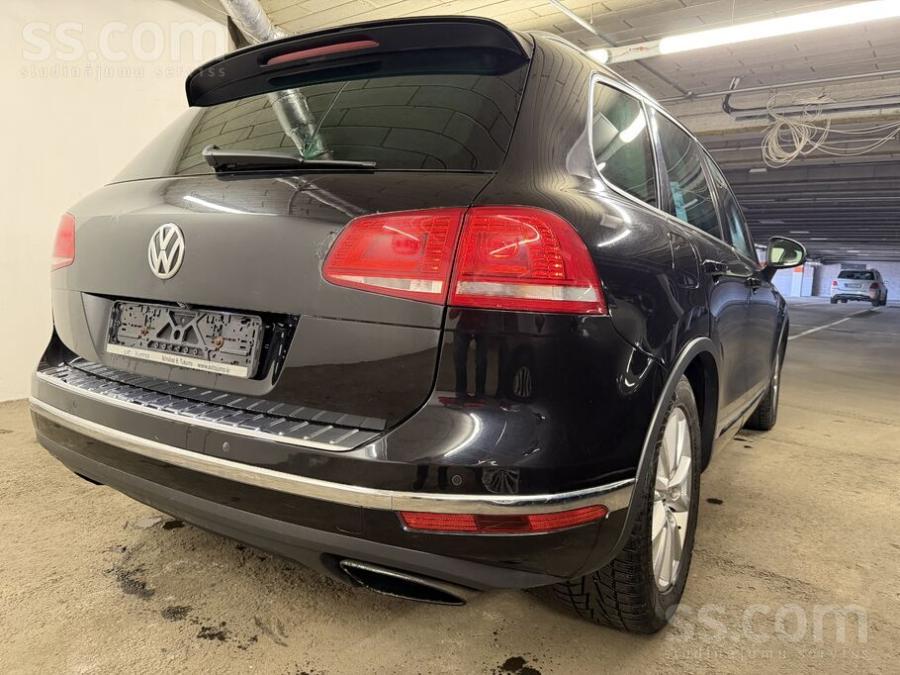 Melns Volkswagen Touareg 2016 Rīga, ar dzinēja tilpumu 3.00 L un nobraukumu 299 tūkst. km par 13700 €, foto 20 vietnē AUTOMOTO.COM.LV