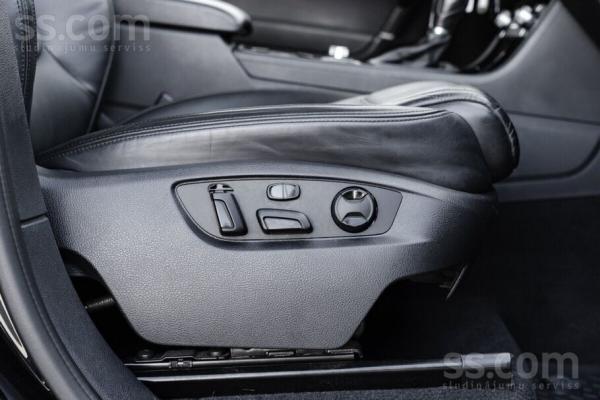 Black Volkswagen Touareg 2016 in Riga, with an engine capacity of 3.00 L and mileage of 188 thousand km for 17500 €, photo 7 on AUTOMOTO.COM.LV