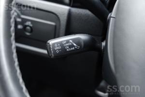 Black Volkswagen Touareg 2016 in Riga, with an engine capacity of 3.00 L and mileage of 188 thousand km for 17500 €, photo 16 on AUTOMOTO.COM.LV