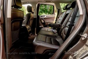 Melns Volkswagen Touareg 2016 Pērnava, ar dzinēja tilpumu 3.00 L un nobraukumu 244 tūkst. km par 16499 €, foto 11 vietnē AUTOMOTO.COM.LV