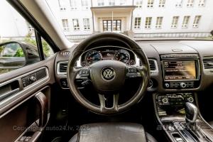 Melns Volkswagen Touareg 2016 Pērnava, ar dzinēja tilpumu 3.00 L un nobraukumu 244 tūkst. km par 16499 €, foto 16 vietnē AUTOMOTO.COM.LV