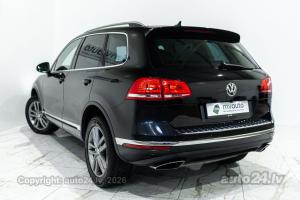 Black Volkswagen Touareg 2016 in Tallinn, with an engine capacity of 3.00 L and mileage of 187 thousand km for 15990 €, photo 7 on AUTOMOTO.COM.LV