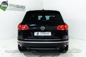 Black Volkswagen Touareg 2016 in Tallinn, with an engine capacity of 3.00 L and mileage of 187 thousand km for 15990 €, photo 8 on AUTOMOTO.COM.LV
