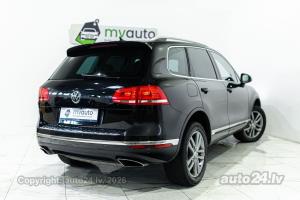 Black Volkswagen Touareg 2016 in Tallinn, with an engine capacity of 3.00 L and mileage of 187 thousand km for 15990 €, photo 9 on AUTOMOTO.COM.LV