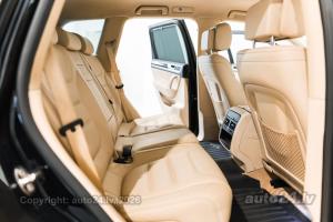 Black Volkswagen Touareg 2016 in Tallinn, with an engine capacity of 3.00 L and mileage of 187 thousand km for 15990 €, photo 18 on AUTOMOTO.COM.LV