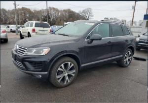 Black Volkswagen Touareg 2017 in Vilnius, with an engine capacity of 3.00 L and mileage of 121 thousand km for 14500 €, photo  on AUTOMOTO.COM.LV