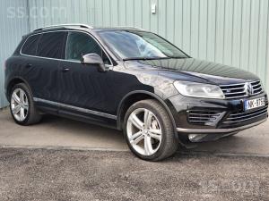 Melns Volkswagen Touareg 2017 Ogre, ar dzinēja tilpumu 3.00 L un nobraukumu 310 tūkst. km par 16700 €, foto  vietnē AUTOMOTO.COM.LV