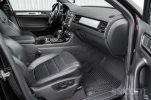 Melns Volkswagen Touareg 2017 Ogre, ar dzinēja tilpumu 3.00 L un nobraukumu 310 tūkst. km par 15800 €, foto 8 vietnē AUTOMOTO.COM.LV