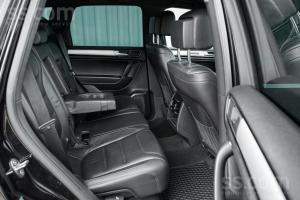 Melns Volkswagen Touareg 2017 Ogre, ar dzinēja tilpumu 3.00 L un nobraukumu 310 tūkst. km par 15800 €, foto 9 vietnē AUTOMOTO.COM.LV