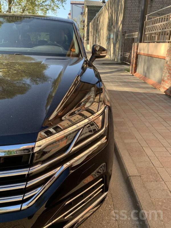 Melns Volkswagen Touareg 2018 Liepāja, ar dzinēja tilpumu 3.00 L un nobraukumu 142 tūkst. km par 32800 €, foto 8 vietnē AUTOMOTO.COM.LV