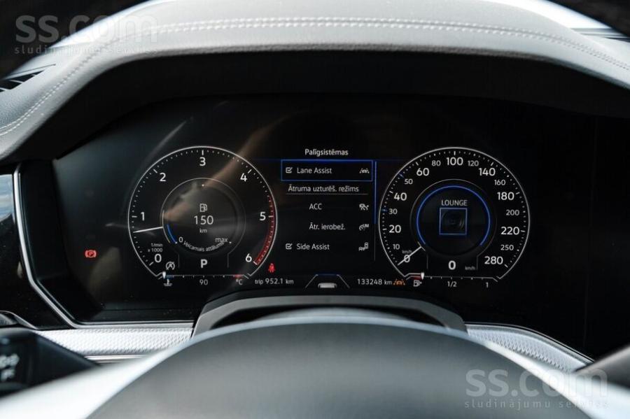 Melns Volkswagen Touareg 2018 Rīga, ar dzinēja tilpumu 3.00 L un nobraukumu 133 tūkst. km par 34700 €, foto 15 vietnē AUTOMOTO.COM.LV