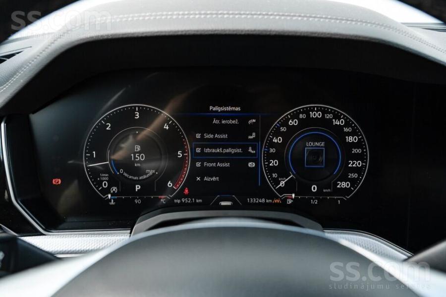 Melns Volkswagen Touareg 2018 Rīga, ar dzinēja tilpumu 3.00 L un nobraukumu 133 tūkst. km par 34700 €, foto 16 vietnē AUTOMOTO.COM.LV