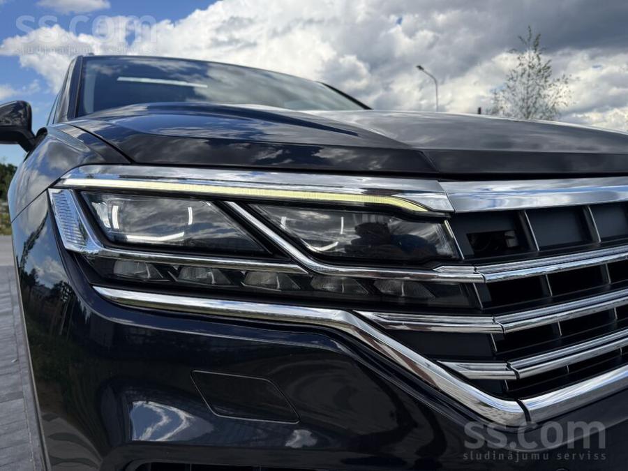 Melns Volkswagen Touareg 2018 Rīga, ar dzinēja tilpumu 3.00 L un nobraukumu 225 tūkst. km par 34999 €, foto 10 vietnē AUTOMOTO.COM.LV