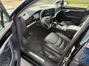 Melns Volkswagen Touareg 2018 Rīga, ar dzinēja tilpumu 3.00 L un nobraukumu 225 tūkst. km par 34999 €, foto 13 vietnē AUTOMOTO.COM.LV