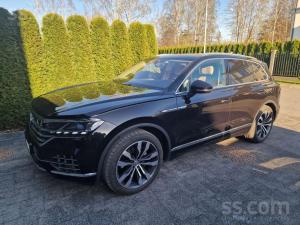 Melns Volkswagen Touareg 2018 Jūrmala, ar dzinēja tilpumu 3.00 L un nobraukumu 131 tūkst. km par 31000 €, foto  vietnē AUTOMOTO.COM.LV