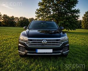 Melns Volkswagen Touareg 2018 Rīga, ar dzinēja tilpumu 3.00 L un nobraukumu 218 tūkst. km par 29900 €, foto 3 vietnē AUTOMOTO.COM.LV