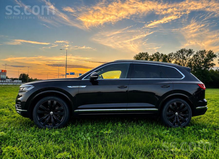 Melns Volkswagen Touareg 2018 Rīga, ar dzinēja tilpumu 3.00 L un nobraukumu 218 tūkst. km par 29900 €, foto 6 vietnē AUTOMOTO.COM.LV