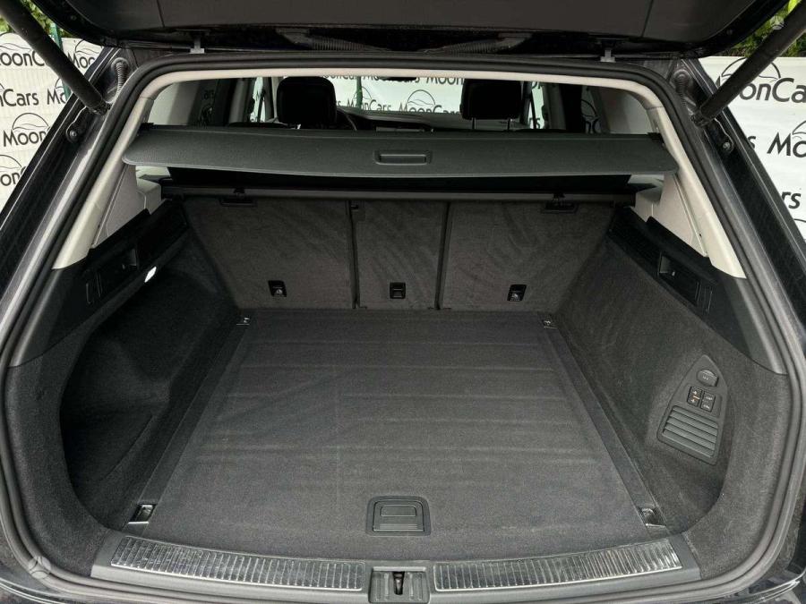 Black Volkswagen Touareg 2018 in Vilnius, with an engine capacity of 3.00 L and mileage of 172 thousand km for 32300 €, photo 18 on AUTOMOTO.COM.LV