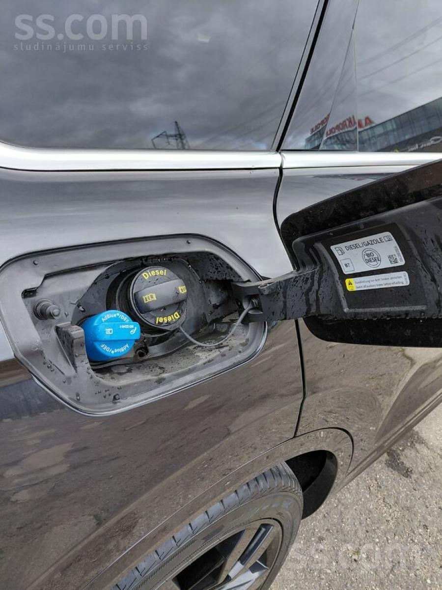 Melns Volkswagen Touareg 2018 Rīga, ar dzinēja tilpumu 3.00 L un nobraukumu 133 tūkst. km par 32000 €, foto 25 vietnē AUTOMOTO.COM.LV