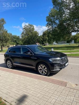 Melns Volkswagen Touareg 2018 Rīga, ar dzinēja tilpumu 3.00 L un nobraukumu 147 tūkst. km par 30500 €, foto 8 vietnē AUTOMOTO.COM.LV