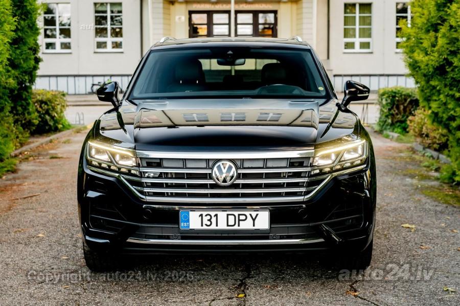 Melns Volkswagen Touareg 2018 Pērnava, ar dzinēja tilpumu 3.00 L un nobraukumu 189 tūkst. km par 31950 €, foto 5 vietnē AUTOMOTO.COM.LV