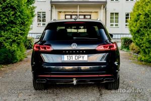 Melns Volkswagen Touareg 2018 Pērnava, ar dzinēja tilpumu 3.00 L un nobraukumu 189 tūkst. km par 31950 €, foto 6 vietnē AUTOMOTO.COM.LV