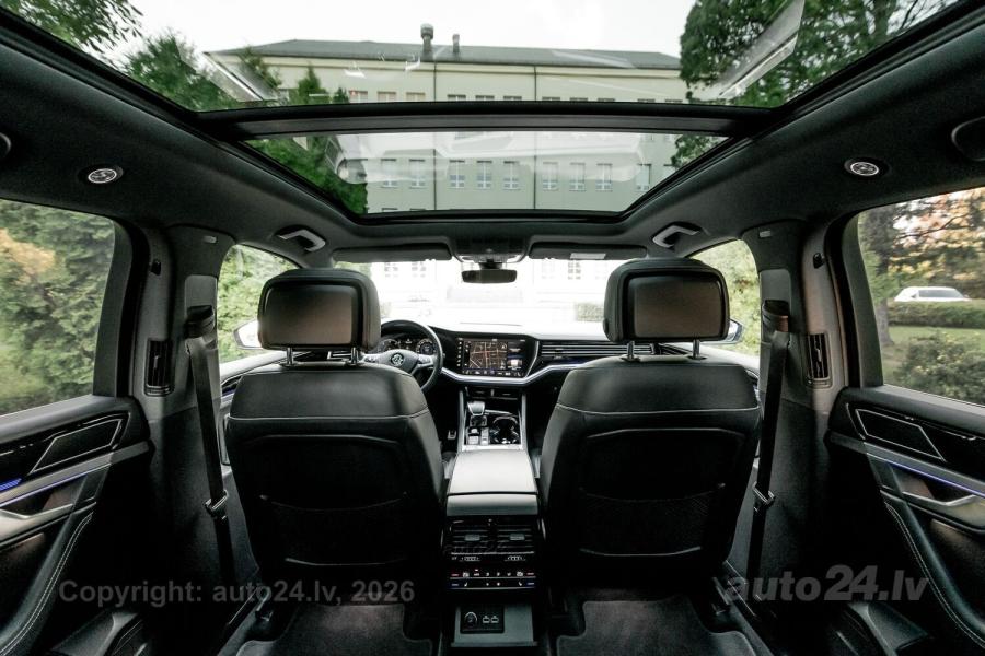 Melns Volkswagen Touareg 2018 Pērnava, ar dzinēja tilpumu 3.00 L un nobraukumu 189 tūkst. km par 31950 €, foto 17 vietnē AUTOMOTO.COM.LV
