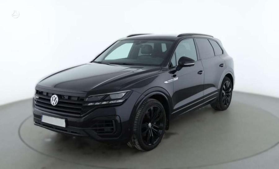 Melns Volkswagen Touareg 2019 Viļņa, ar dzinēja tilpumu 2.97 L un nobraukumu 140 tūkst. km par 44200 €, foto 1 vietnē AUTOMOTO.COM.LV