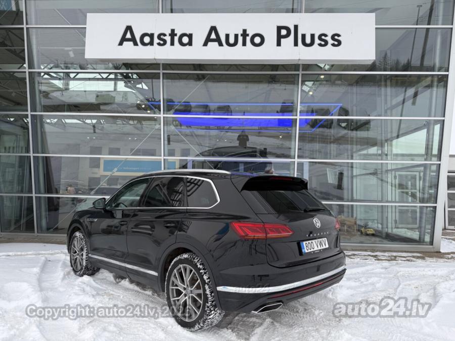 Melns Volkswagen Touareg 2019 Tartu, ar dzinēja tilpumu 3.00 L un nobraukumu 211 tūkst. km par 27990 €, foto 4 vietnē AUTOMOTO.COM.LV