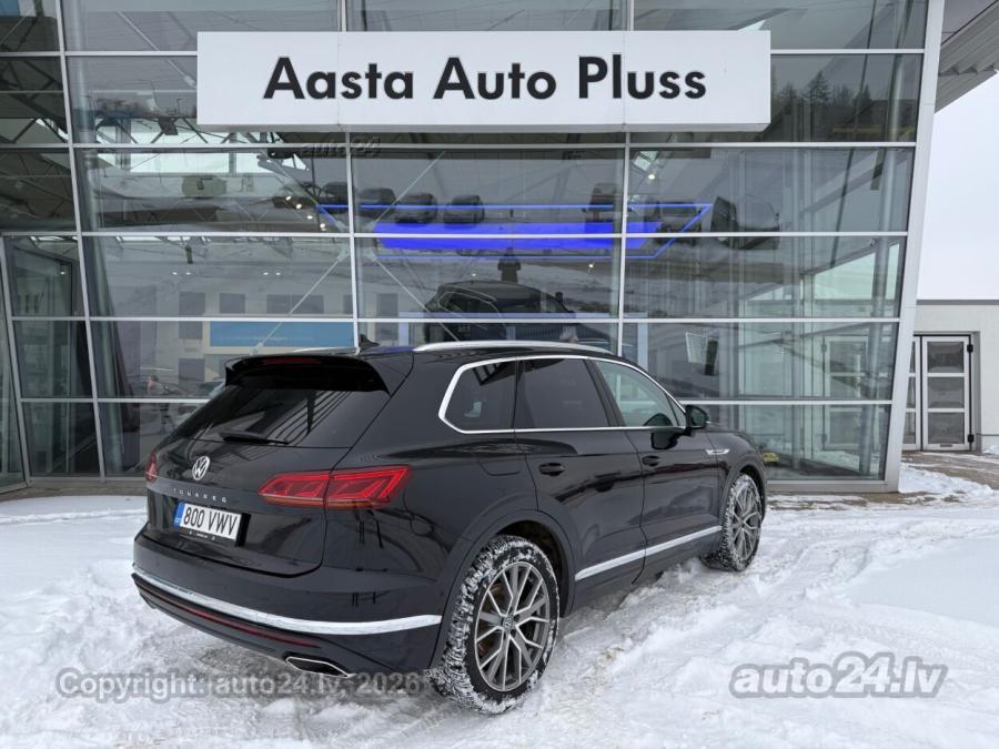 Melns Volkswagen Touareg 2019 Tartu, ar dzinēja tilpumu 3.00 L un nobraukumu 211 tūkst. km par 27990 €, foto 6 vietnē AUTOMOTO.COM.LV