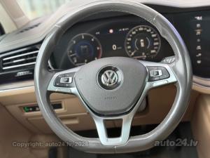Melns Volkswagen Touareg 2019 Tartu, ar dzinēja tilpumu 3.00 L un nobraukumu 211 tūkst. km par 27990 €, foto 13 vietnē AUTOMOTO.COM.LV