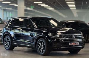 Melns Volkswagen Touareg 2019 Klaipėda, ar dzinēja tilpumu 3.00 L un nobraukumu 269 tūkst. km par 32950 €, foto 4 vietnē AUTOMOTO.COM.LV