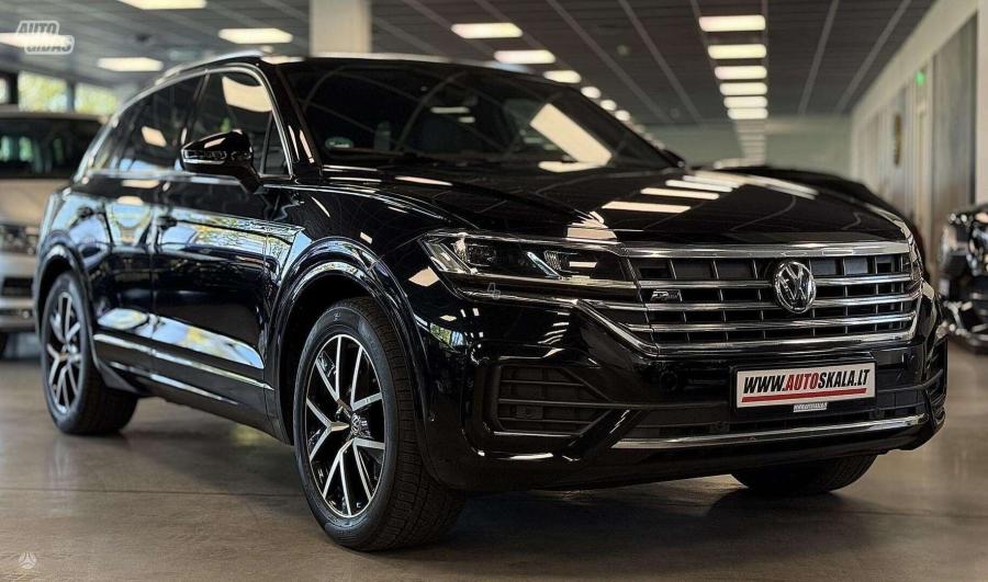 Melns Volkswagen Touareg 2019 Klaipėda, ar dzinēja tilpumu 3.00 L un nobraukumu 269 tūkst. km par 32950 €, foto 26 vietnē AUTOMOTO.COM.LV