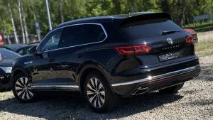 Melns Volkswagen Touareg 2019 Jelgava, ar dzinēja tilpumu 3.00 L un nobraukumu 215 tūkst. km par 32990 €, foto 5 vietnē AUTOMOTO.COM.LV
