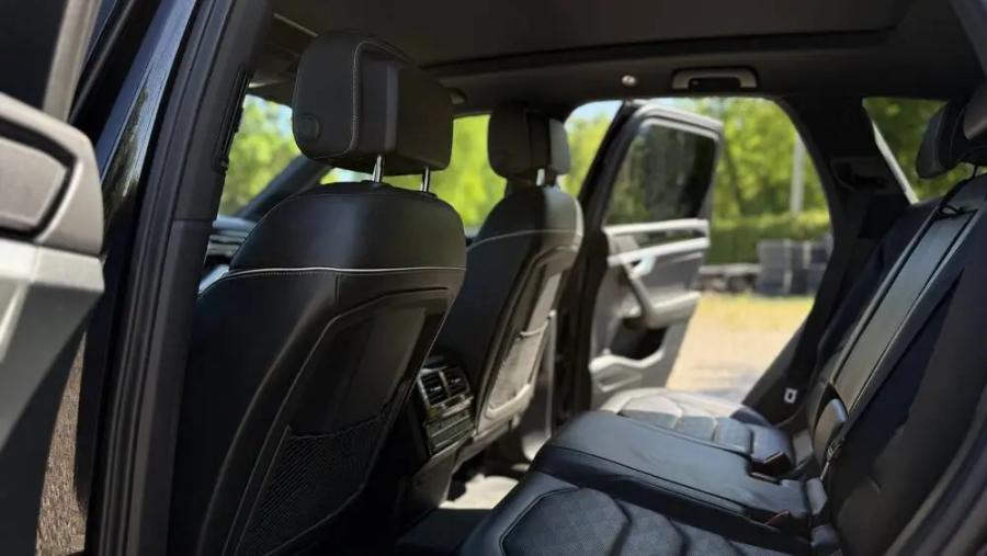 Melns Volkswagen Touareg 2019 Jelgava, ar dzinēja tilpumu 3.00 L un nobraukumu 215 tūkst. km par 32990 €, foto 9 vietnē AUTOMOTO.COM.LV