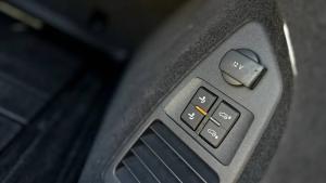 Melns Volkswagen Touareg 2019 Jelgava, ar dzinēja tilpumu 3.00 L un nobraukumu 215 tūkst. km par 32990 €, foto 31 vietnē AUTOMOTO.COM.LV