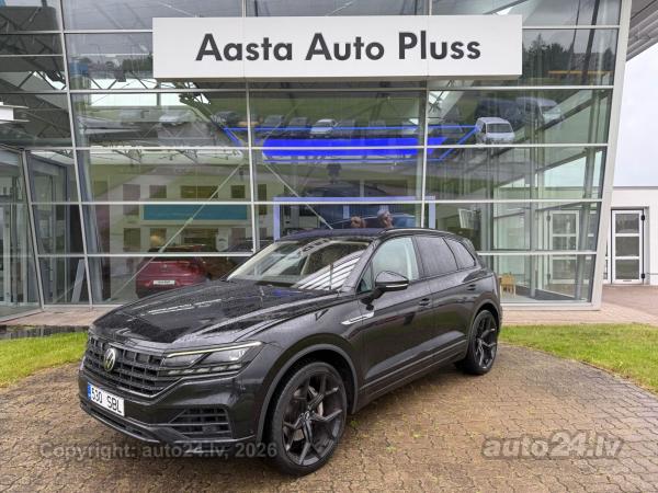 Melns Volkswagen Touareg 2019 Tartu, ar dzinēja tilpumu 3.00 L un nobraukumu 201 tūkst. km par 35900 €, foto 1 vietnē AUTOMOTO.COM.LV