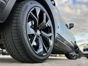 Black Volkswagen Touareg 2019 in Kaunas, with an engine capacity of 2.97 L and mileage of 268 thousand km for 28999 €, photo 12 on AUTOMOTO.COM.LV