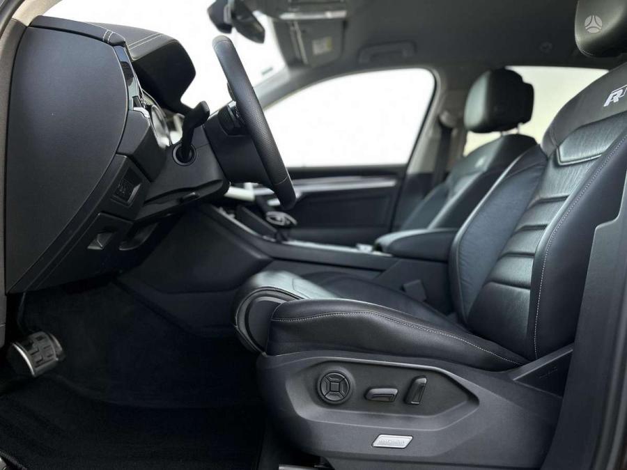Black Volkswagen Touareg 2019 in Kaunas, with an engine capacity of 2.97 L and mileage of 268 thousand km for 28999 €, photo 20 on AUTOMOTO.COM.LV