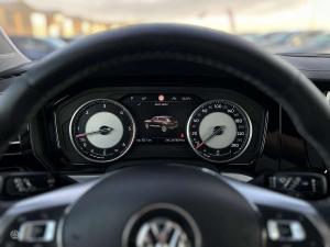 Black Volkswagen Touareg 2019 in Kaunas, with an engine capacity of 2.97 L and mileage of 268 thousand km for 28999 €, photo 21 on AUTOMOTO.COM.LV