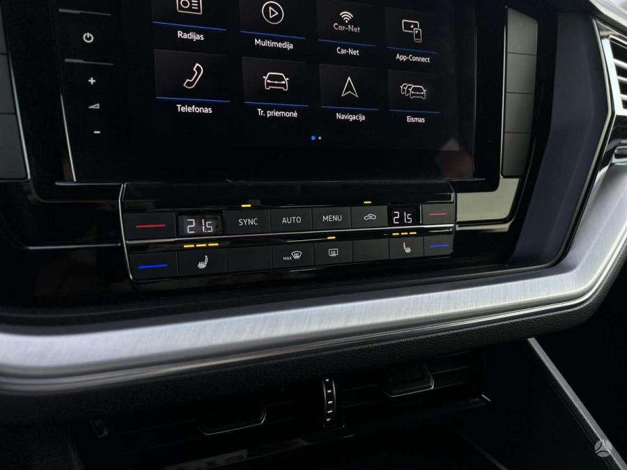 Black Volkswagen Touareg 2019 in Kaunas, with an engine capacity of 2.97 L and mileage of 268 thousand km for 28999 €, photo 27 on AUTOMOTO.COM.LV