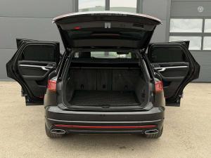 Black Volkswagen Touareg 2019 in Jonava, with an engine capacity of 2.97 L and mileage of 260 thousand km for 31900 €, photo 39 on AUTOMOTO.COM.LV