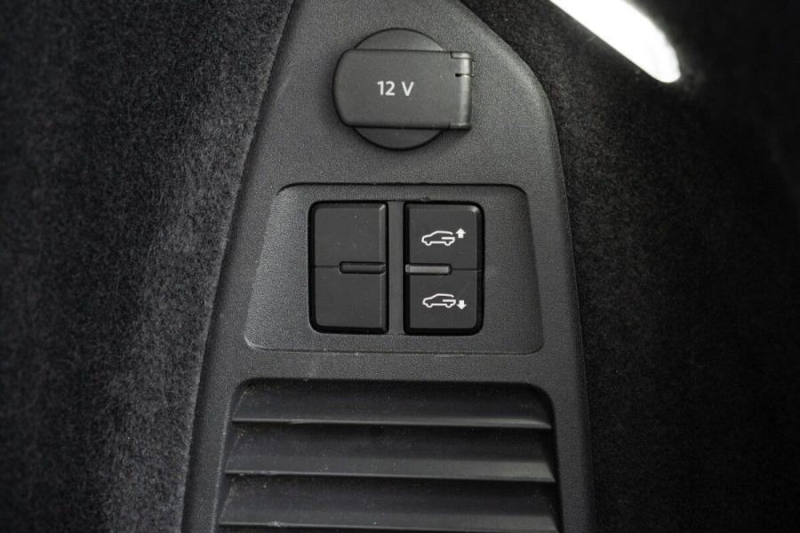 Melns Volkswagen Touareg 2019 Mārupe, ar dzinēja tilpumu 3.00 L un nobraukumu 91 tūkst. km par 40950 €, foto 34 vietnē AUTOMOTO.COM.LV
