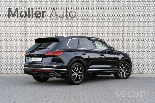 Melns Volkswagen Touareg 2019 Rīga, ar dzinēja tilpumu 3.00 L un nobraukumu 91 tūkst. km par 40950 €, foto 5 vietnē AUTOMOTO.COM.LV