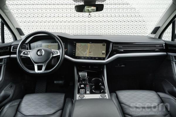 Melns Volkswagen Touareg 2019 Rīga, ar dzinēja tilpumu 3.00 L un nobraukumu 91 tūkst. km par 40950 €, foto 7 vietnē AUTOMOTO.COM.LV
